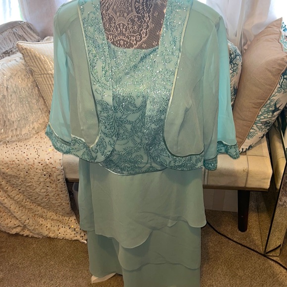 MAYA BROOKE | Dresses | Mother Of The Bride Dress Size 6w | Poshmark